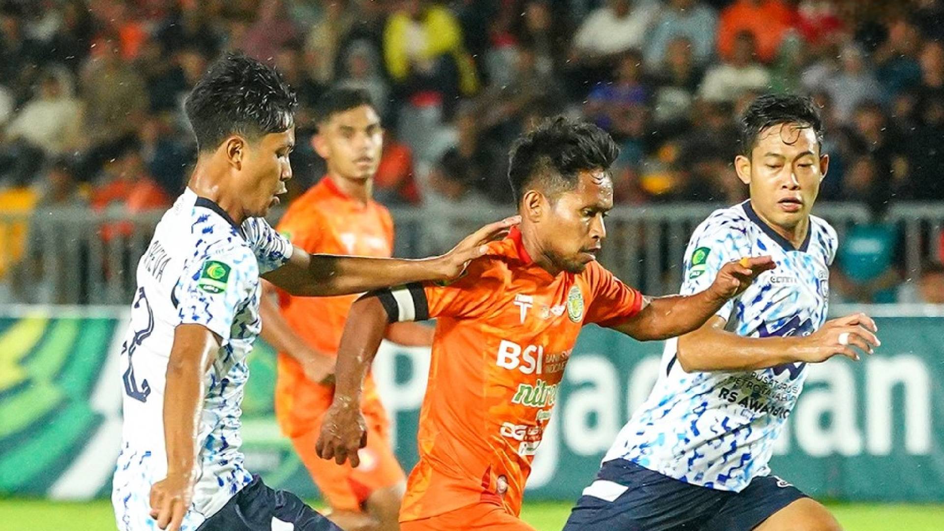 Andik Vermansyah Gaduh Besar, Muka Lawan Jadi 'Mangsa'