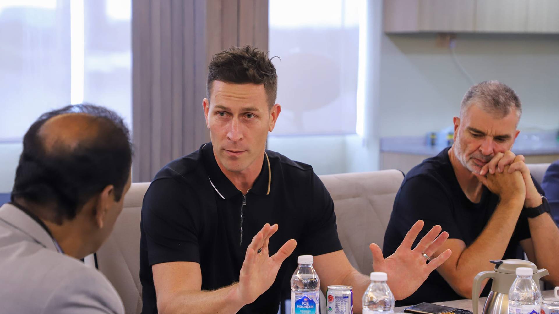 Rob Friend: Singapura Bawa Cabaran Kompetitif, Palestin Berbeza Taktikal