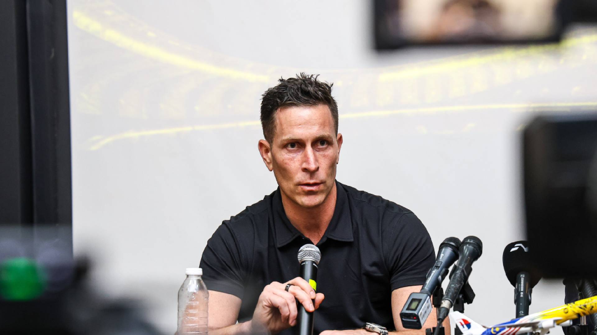 "Negara Lain Pun Buat Perkara Sama" - Rob Friend