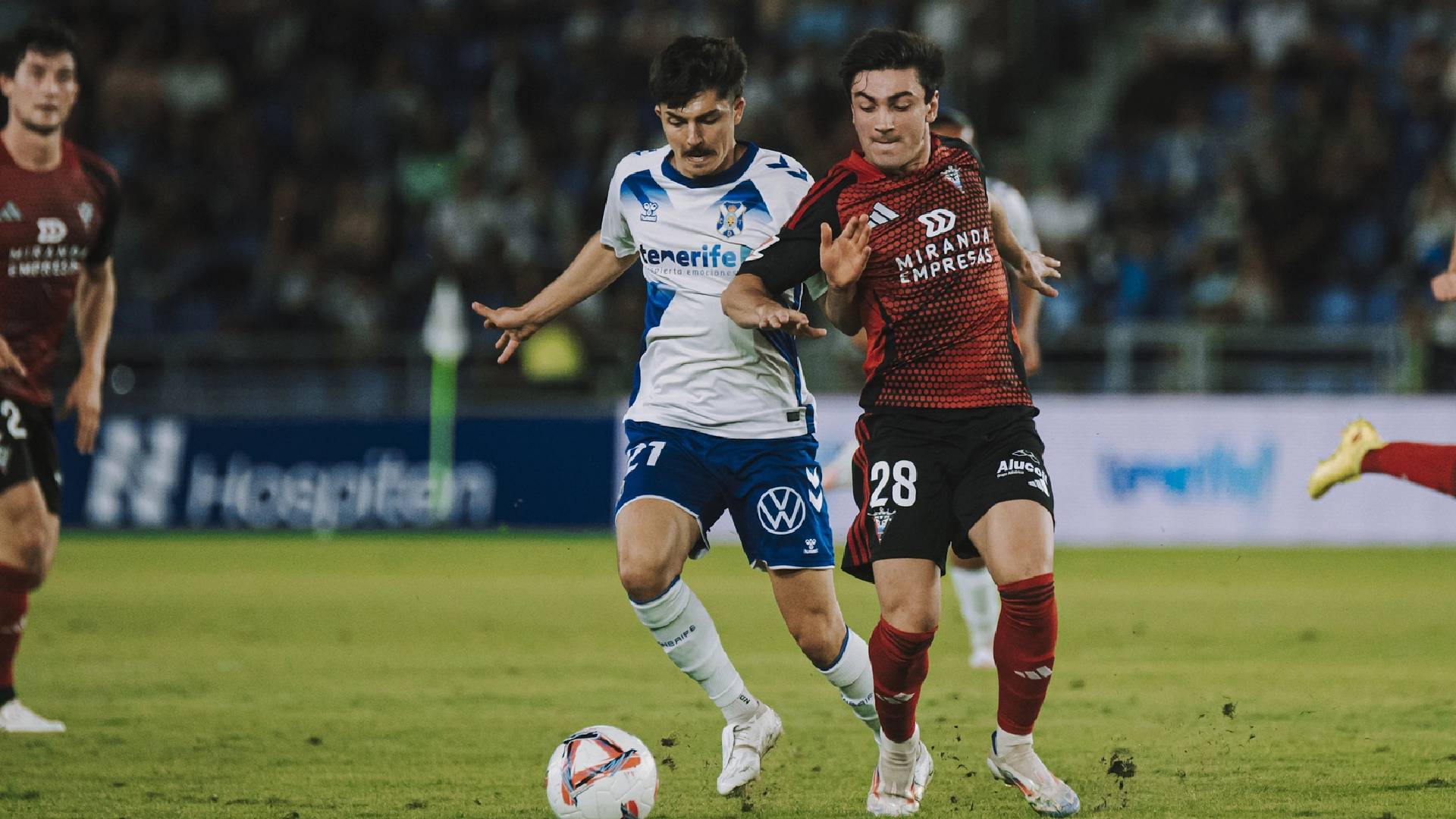 Pemain Sayap Tenerife Bakal Warnai Liga Super?