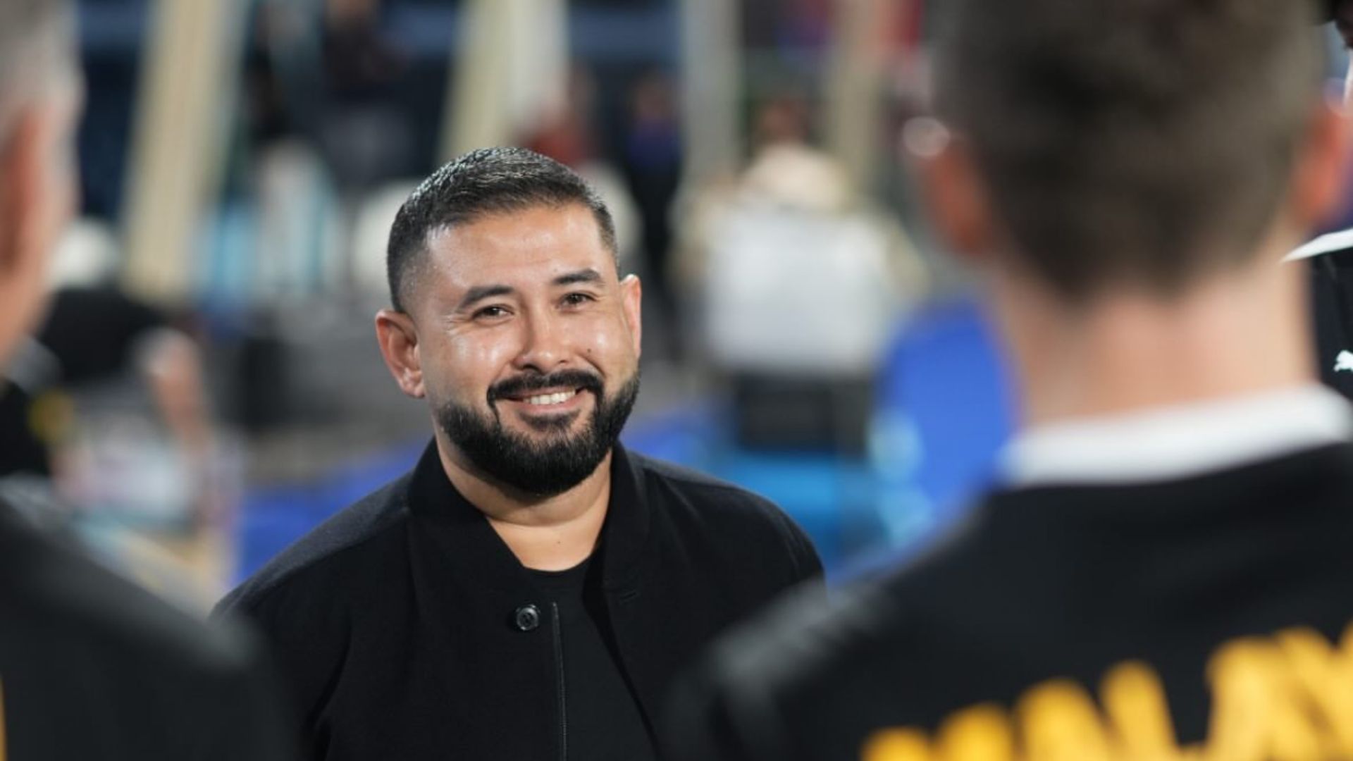 Tunku Ismail Serikan Sesi Latihan Harimau Malaya Di Johor