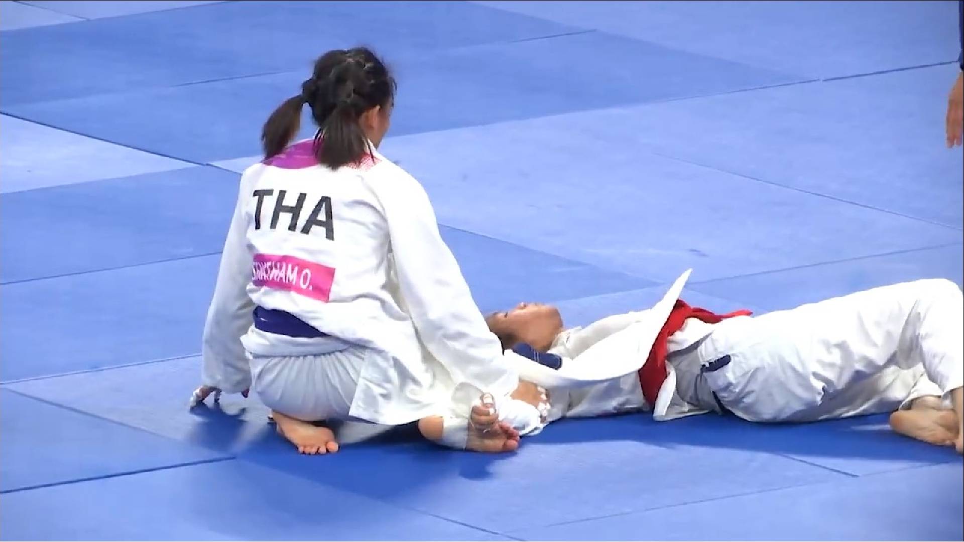 Atlet Malaysia Pengsan Ketika Bertarung Dengan Thailand