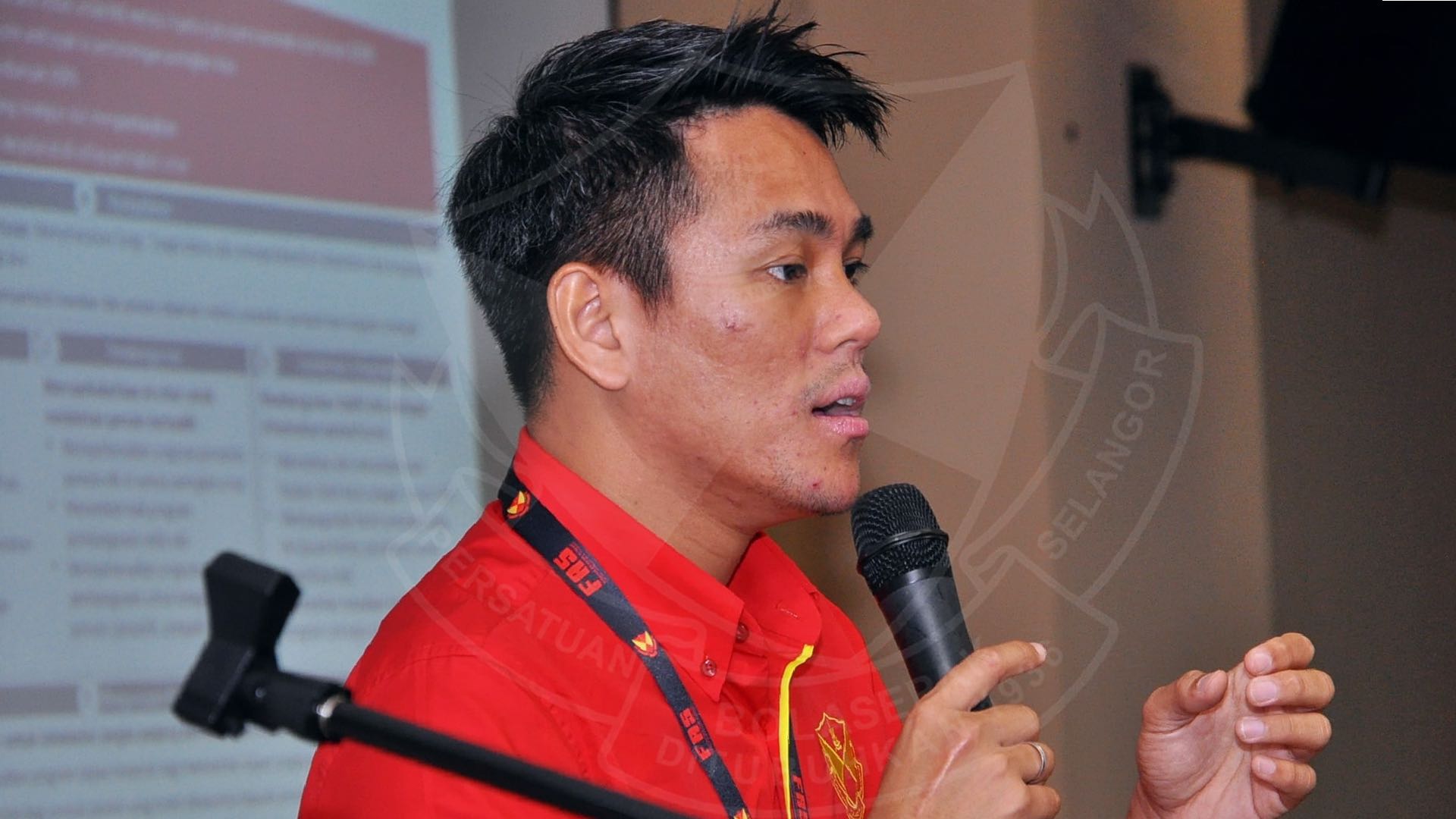 Tak Sempat Tukar Rumput? Ini Jawapan CEO Selangor